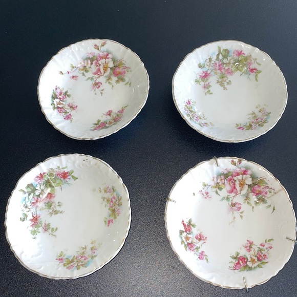 Accents | Vintage White Small Plates With Pink Floral Pattern Trimmed ...